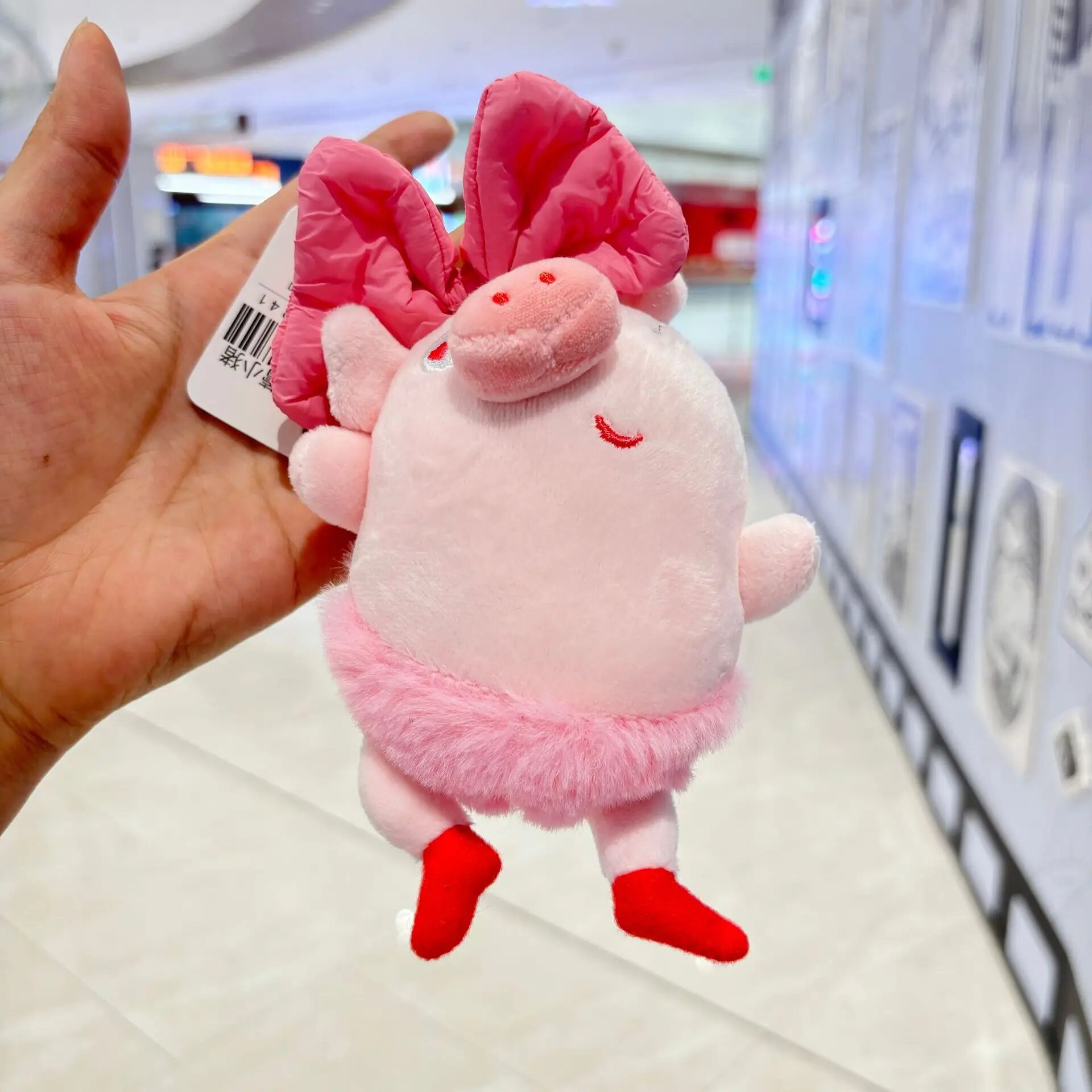 Мягкая игрушка свинья балерина Wang Yang Sun red bow1