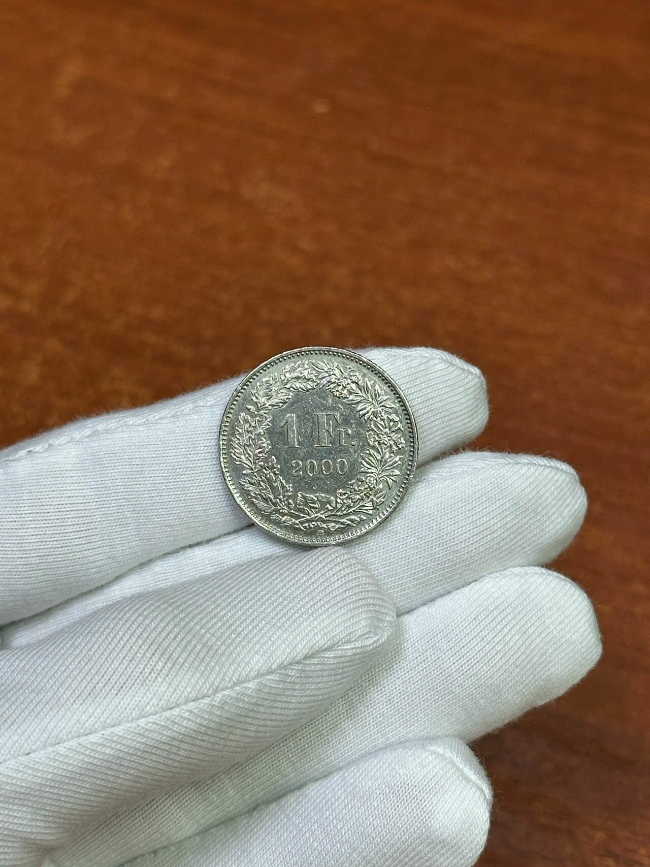 Монета Швейцария 1 франк 2000 год B