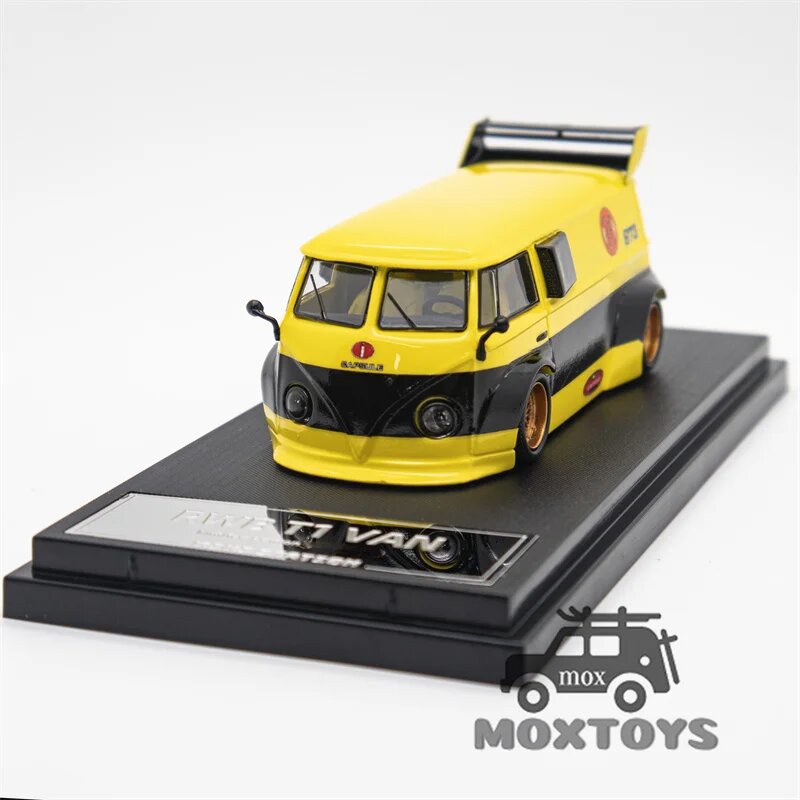 Модель автомобиля Volkswagen T1 Van желтая 1:64