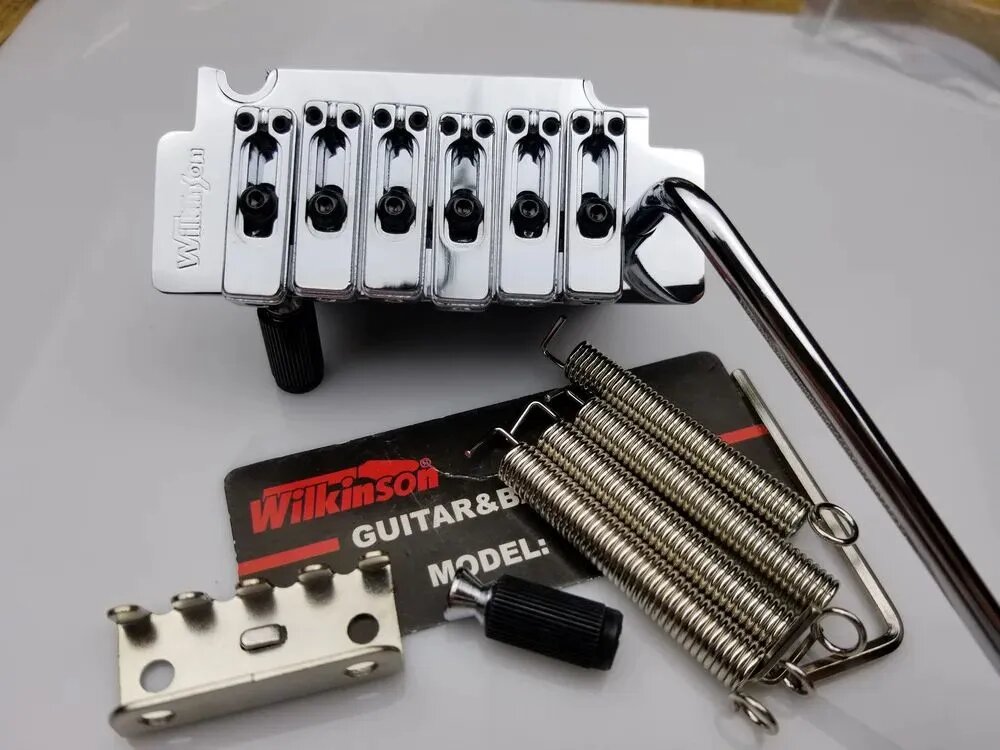Wilkinson WVS50K Электрическая гитара Tremolo System Bridge С соответствующими сатиновыми седлами Chrome Silver Gold