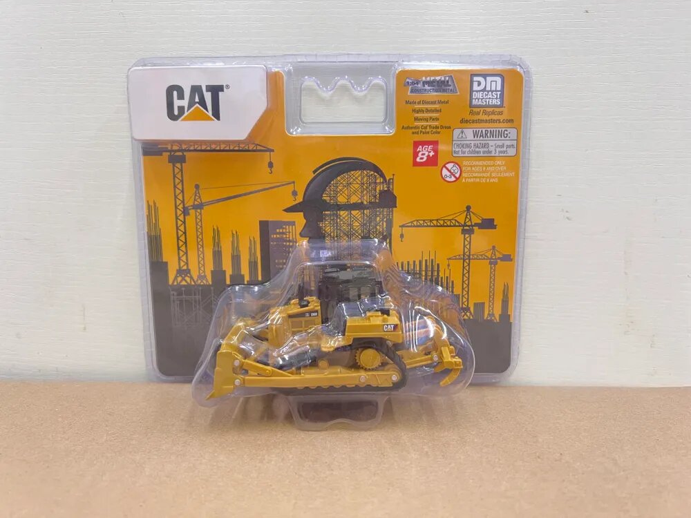 DM 1:64 Caterpillar CAT Дорожный каток, экскаватор и погрузчик в блистерной упаковке Модель инженерной техники из сплава D6R 84645CS