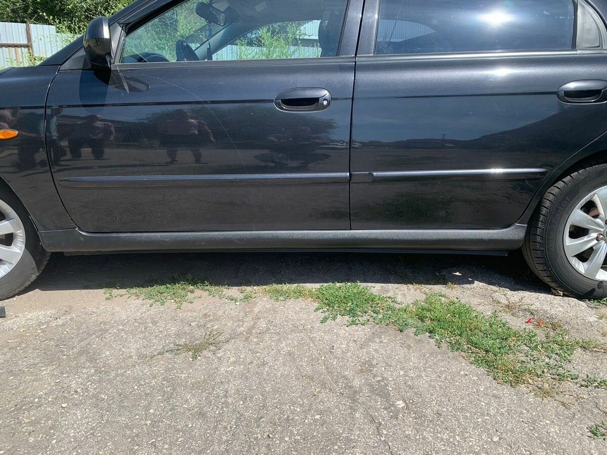 Накладки на пороги KIA Spectra - 2004-2011г. в.