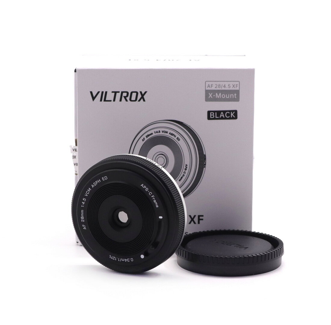 Объектив Viltrox AF 28mm F4.5 Chip XF в упаковке