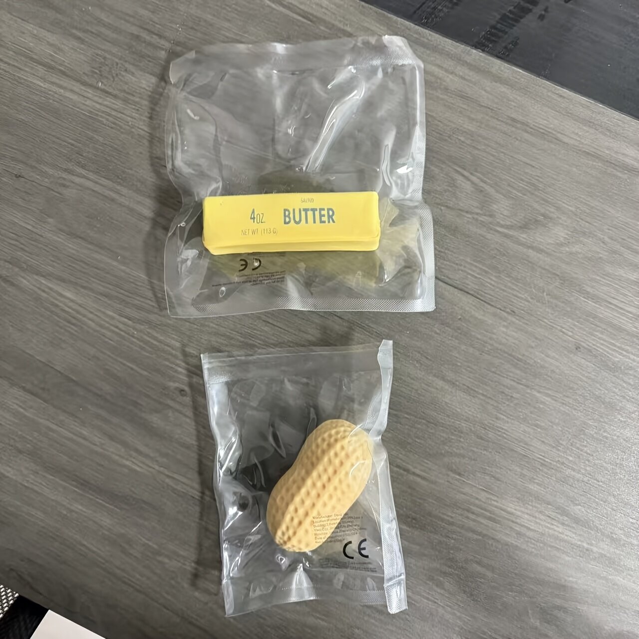 Набор игрушек для сжатия "Butter Play" и "Giant Peanut Play", 2 шт, антистресс для офиса, сенсорные игрушки, подарок на день рождения и Рождество, случайный цвет