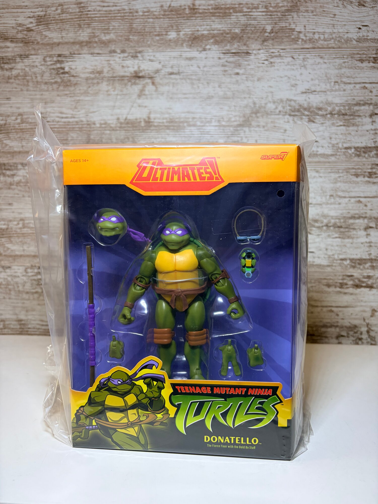 Коллекционная фигурка Donatello (Донателло) Teenage Mutant Ninja Turtles Ultimates, Super7, 18 см