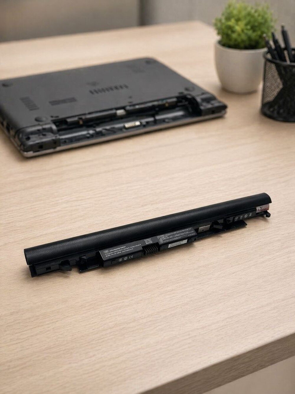 Аккумулятор JC03 / JC04 / HSTNN-DB8E / TPN-Q186 для ноутбуков HP (14.8V, 2600mAh)