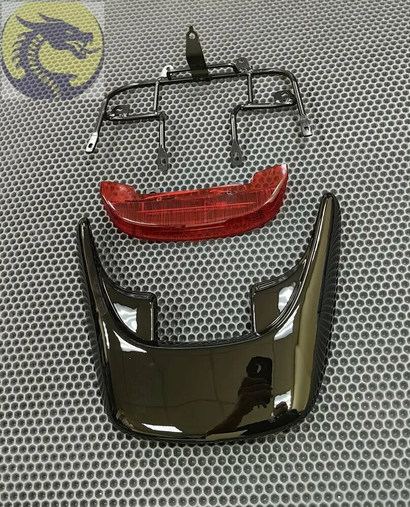 Спойлер для скутера Honda Dio (Хонда Дио) AF-27, AF-28 в сборе со светодиодным стопом
