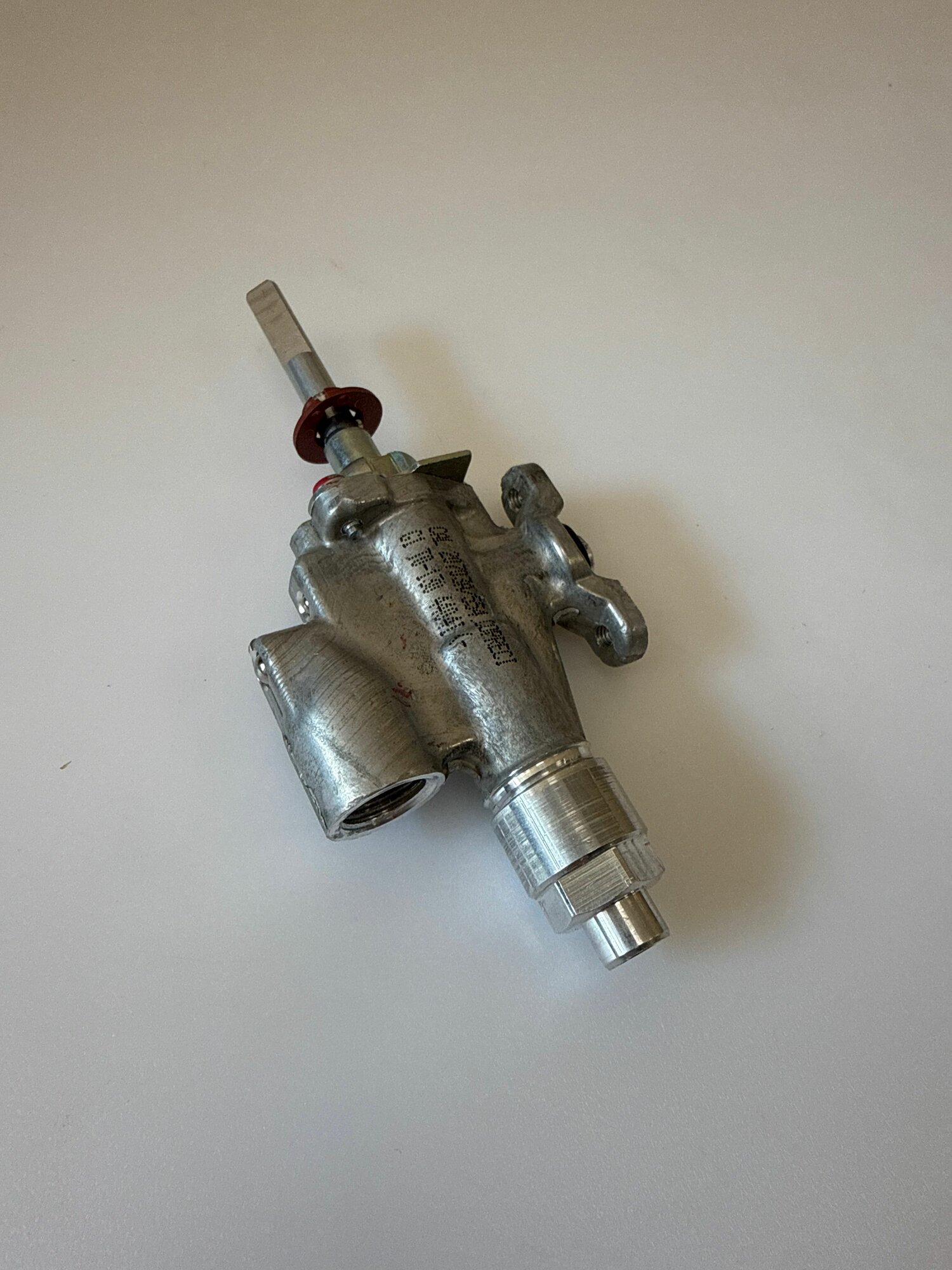 Газовый кран средней конф, для газовой плиты Горенье GK6A44WF