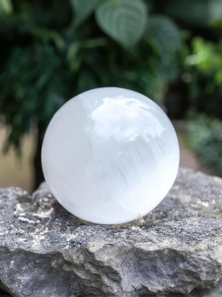Селенитовый сферический шар4cm