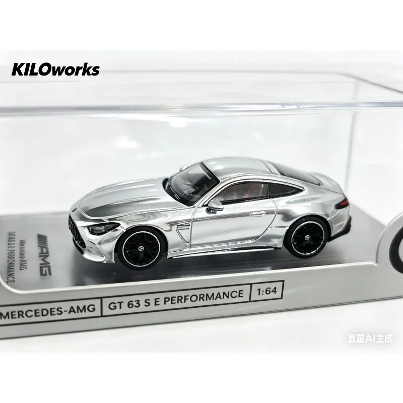Коллекционная модель автомобиля KILOworks 1:64 AMG GT 63 S E Performance