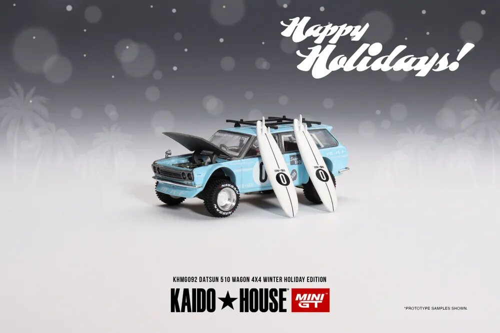 Коллекционная машинка KAIDO x HOUSE MINI GT 1/64 KHMG092 Datsun KAIDO 510 Wagon 4x4 Winter Holiday Edition