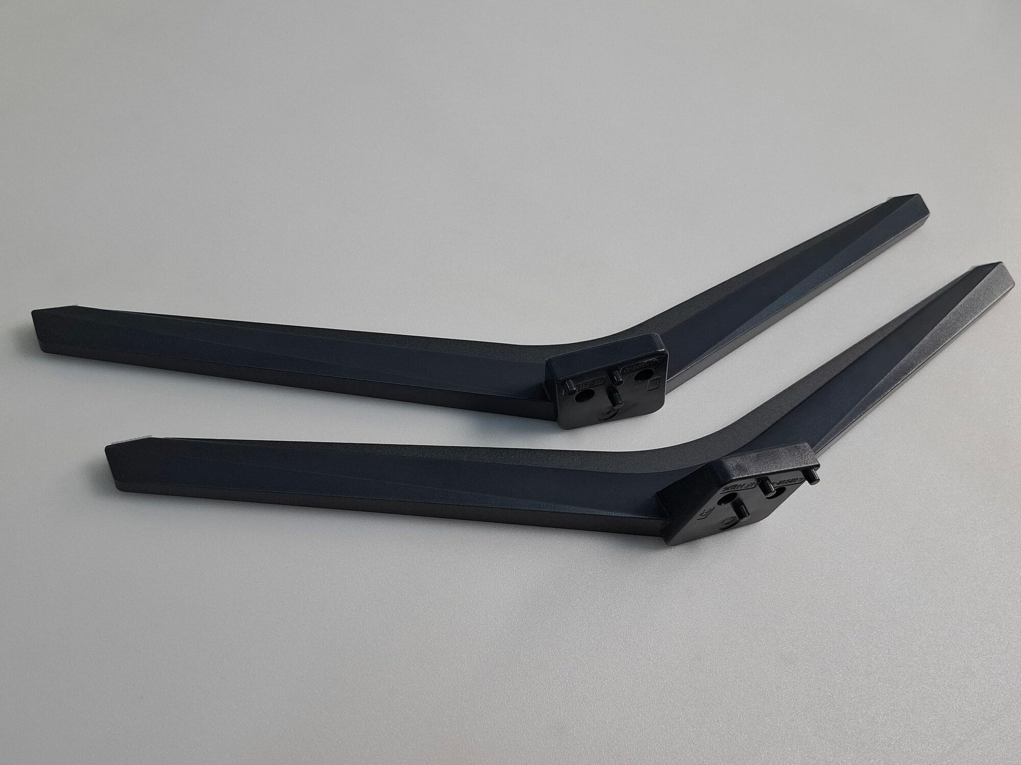 Подставка комплект 2 шт (графит), для телевизора Toshiba 65C450KE