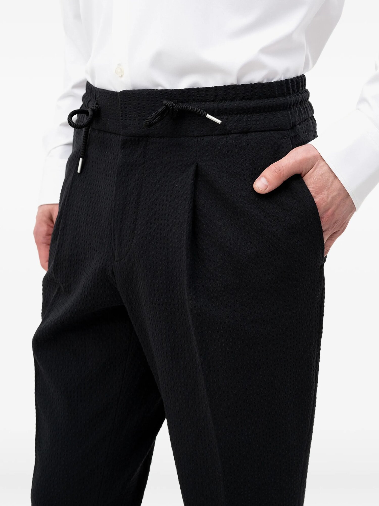 Брюки HUGO Drawstring pleated trousers, размер 54, черный — фото 1