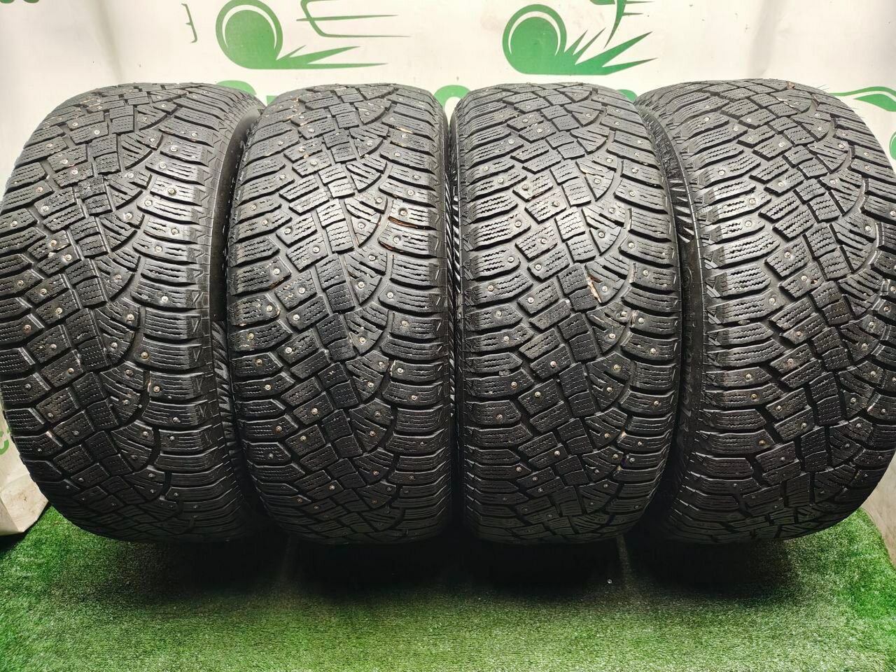 Комплект (4 шт) зимних БУ шин Continental IceContact 2 SSR 255/55 R18 20% износ NEU415035