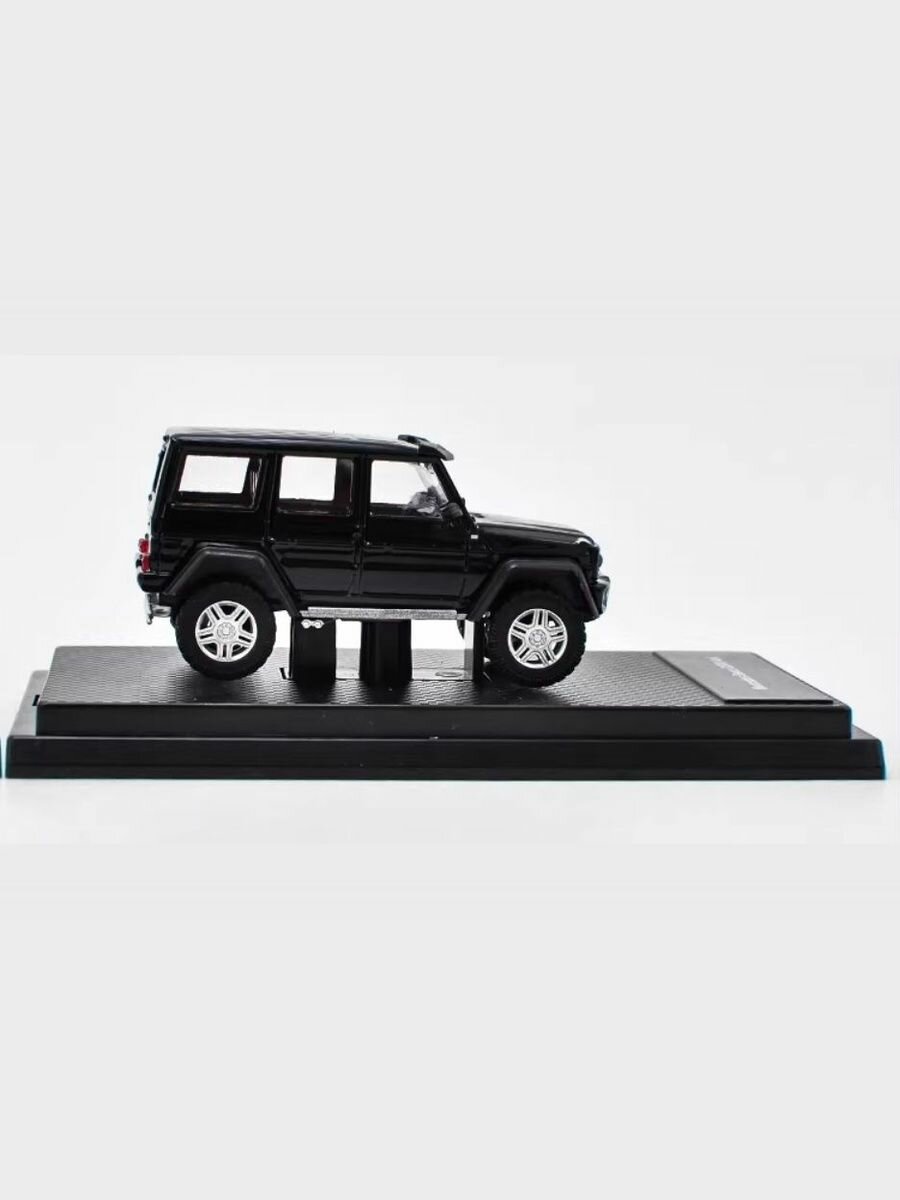 Легкосплавный автомобиль модели 1/64 Mercedes-Benz G500 4x4
