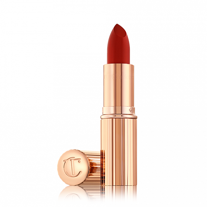 K.I.S.S.I.N.G Charlotte Tilbury SO RED