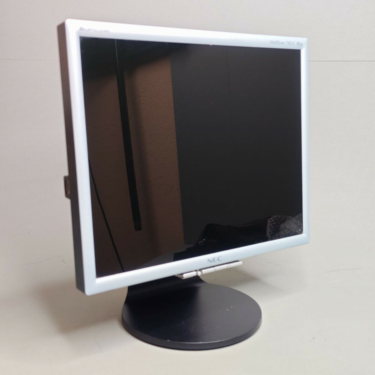 17" Монитор Nec 70CX, серый