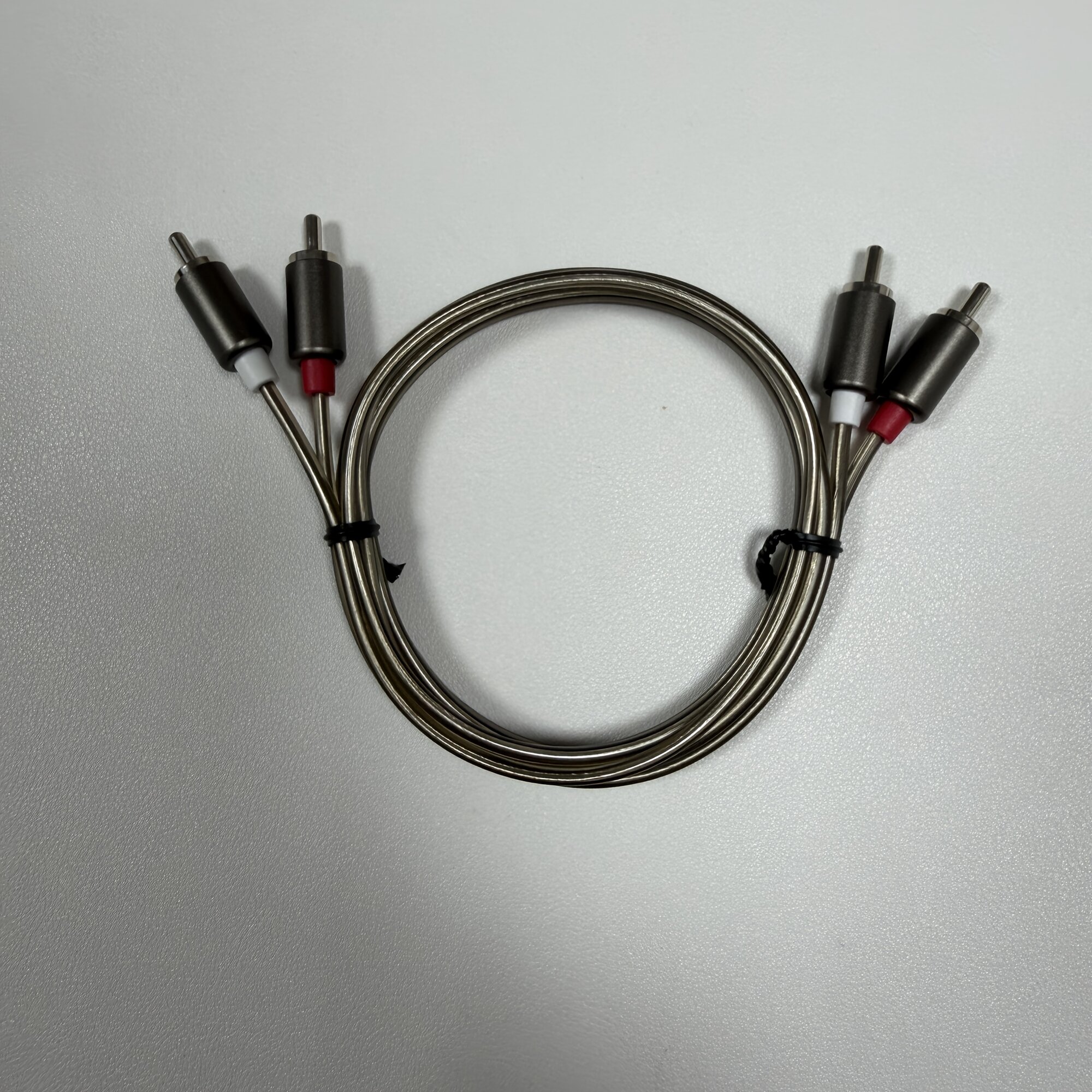 Двухканальный RCA-аудиокабель 2 RCA (м) – 2 RCA (м), 200 см, для домашних кинотеатров, телевизоров, игровых консолей, саундбаров, проигрывателей винила