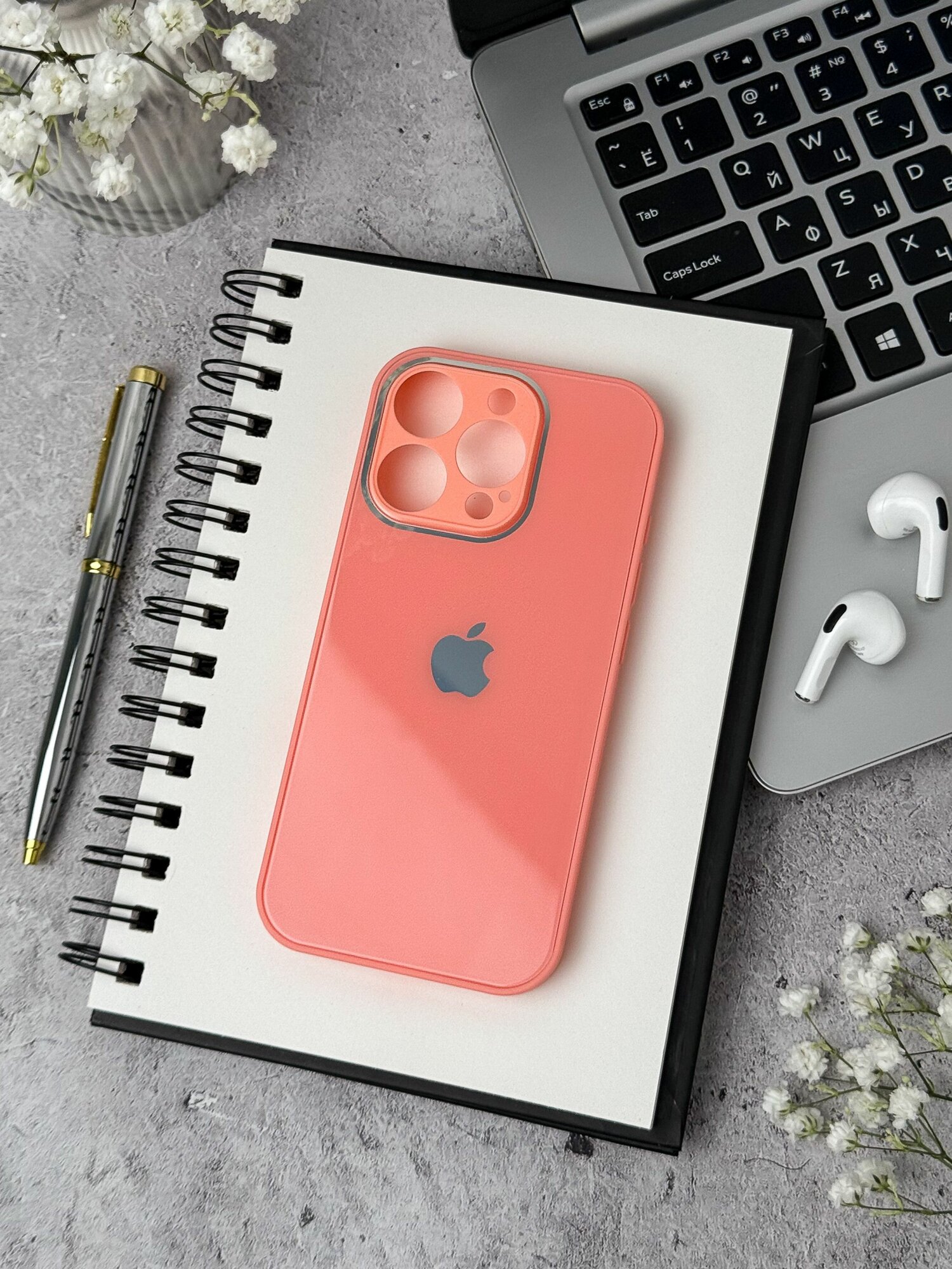 Чехол на айфон 16 про / стеклянный чехол iphone 16 pro персиковый