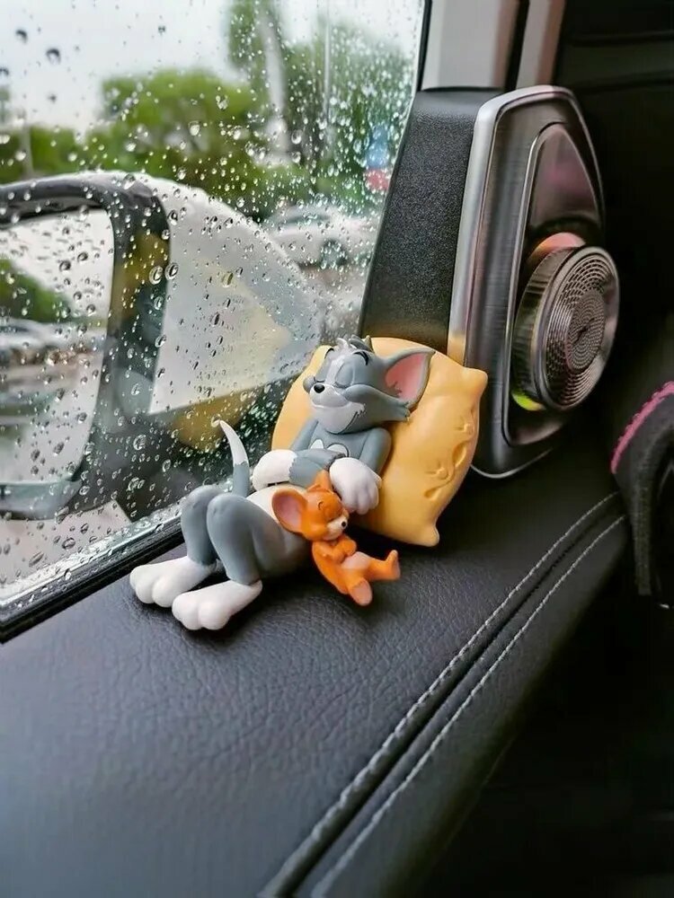 Игрушка в салон автомобиля