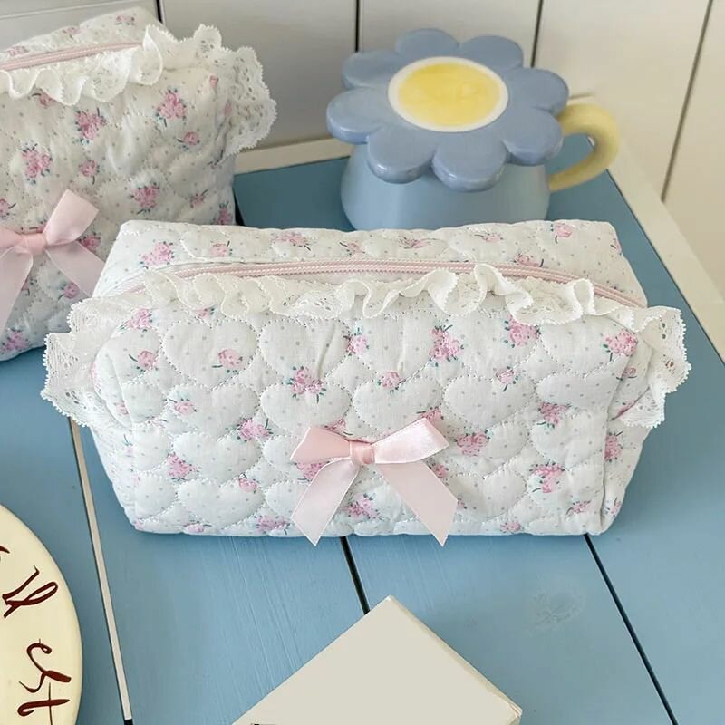 Cosmetic Bag — фото 1