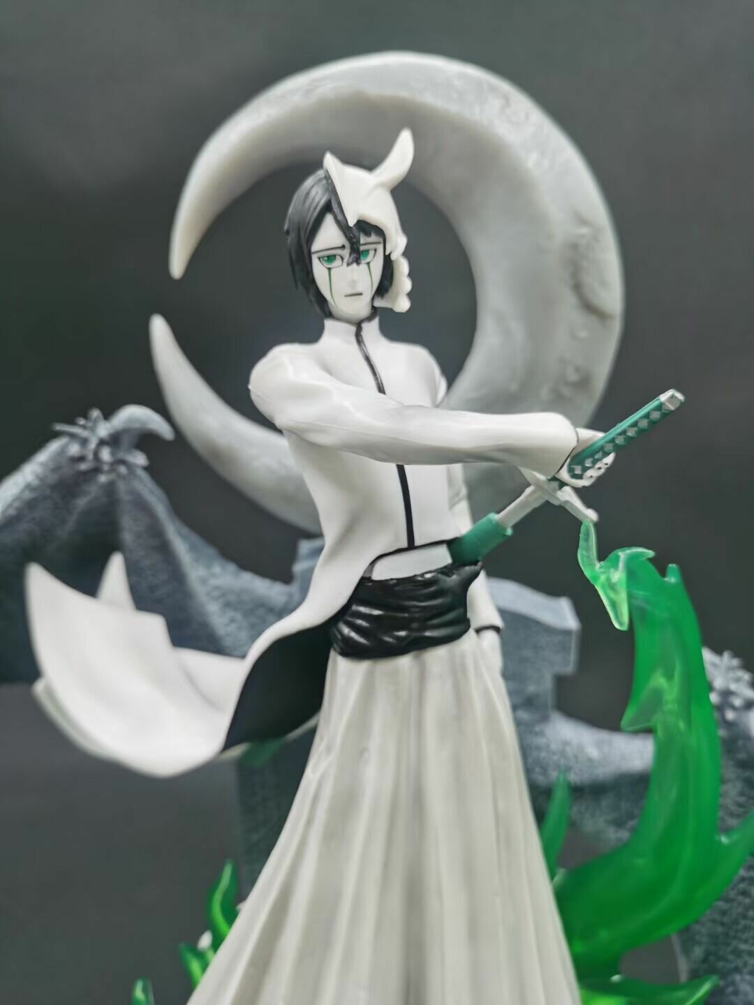 Коллекционная модель Bleach Улькиотера Пардо, статуя с LED подсветкой и детализированной базой, в заводской упаковке
