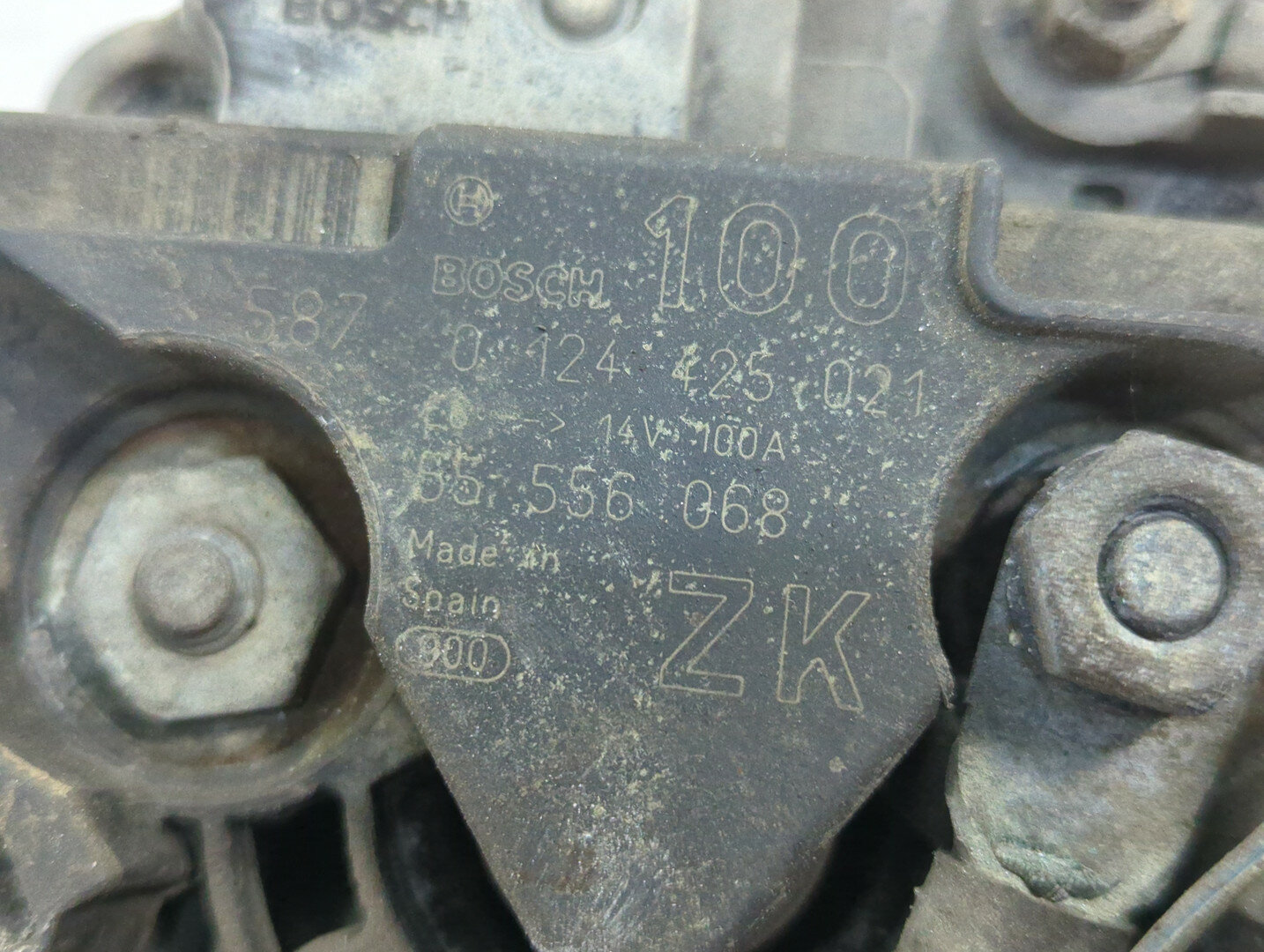 Генератор Opel Corsa C Б/У — фото 1