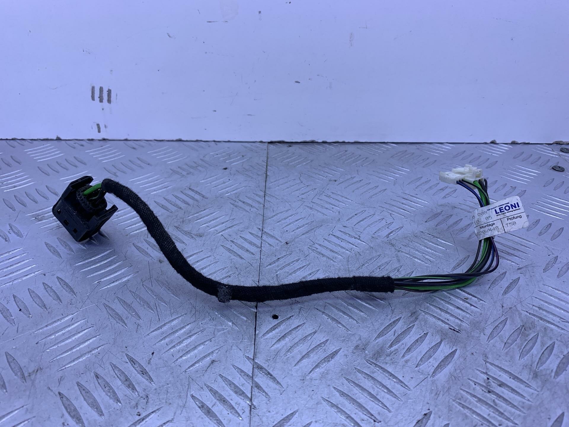 Проводка двери передней левой Mercedes-Benz C W203 рест. W203.054 2005 A2035403705