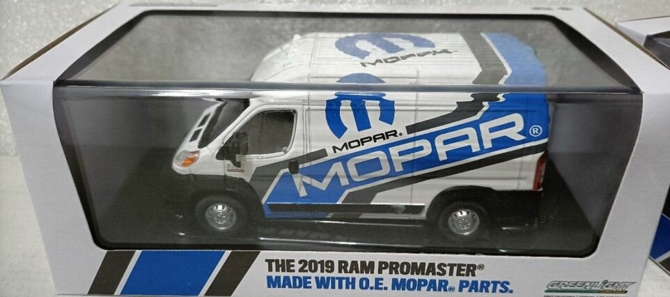 Модель GreenLight 1:43 Dodge Ram Van MOPAR PROMASTER — фото 1