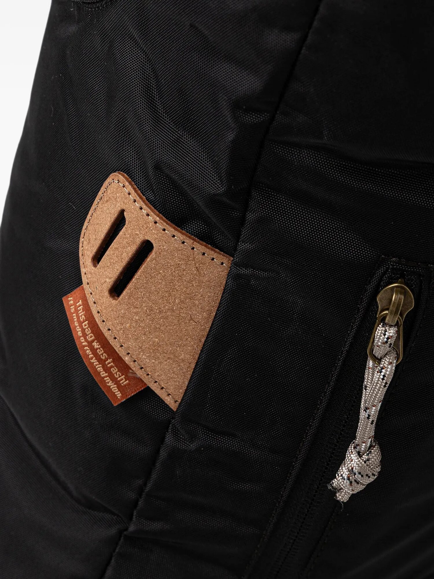 Сумка Doughnut Logo-patch buckle-fastening backpack — фото 1