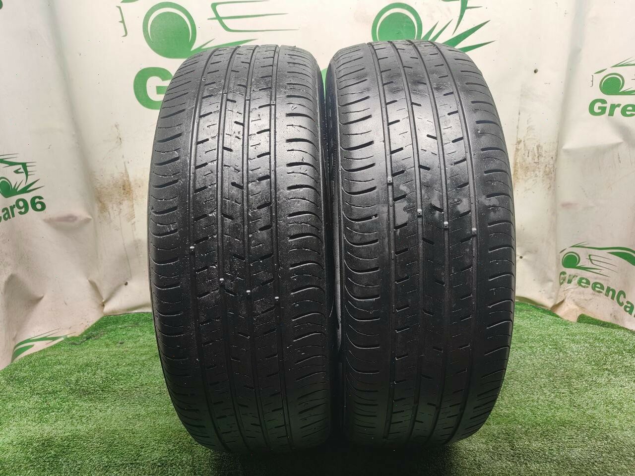Комплект (2 шт) летних БУ шин Kumho Solus SA01 KH32 205/65 R16 38% износ TGZ542776