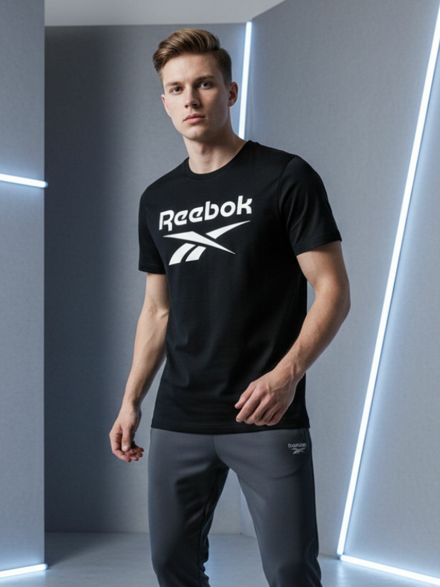 Футболка спортивная