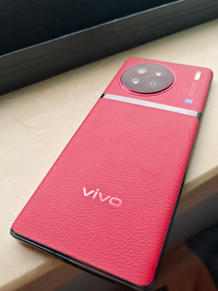Смартфон Vivo X90s 5G 8/256 ГБ красный MediaTek Dimensity 9200+