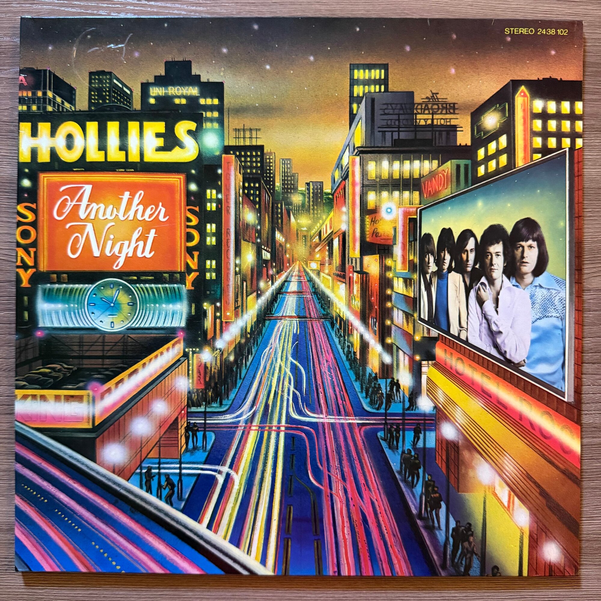 Виниловая пластинка The Hollies Another Night (Германия 1988г.)