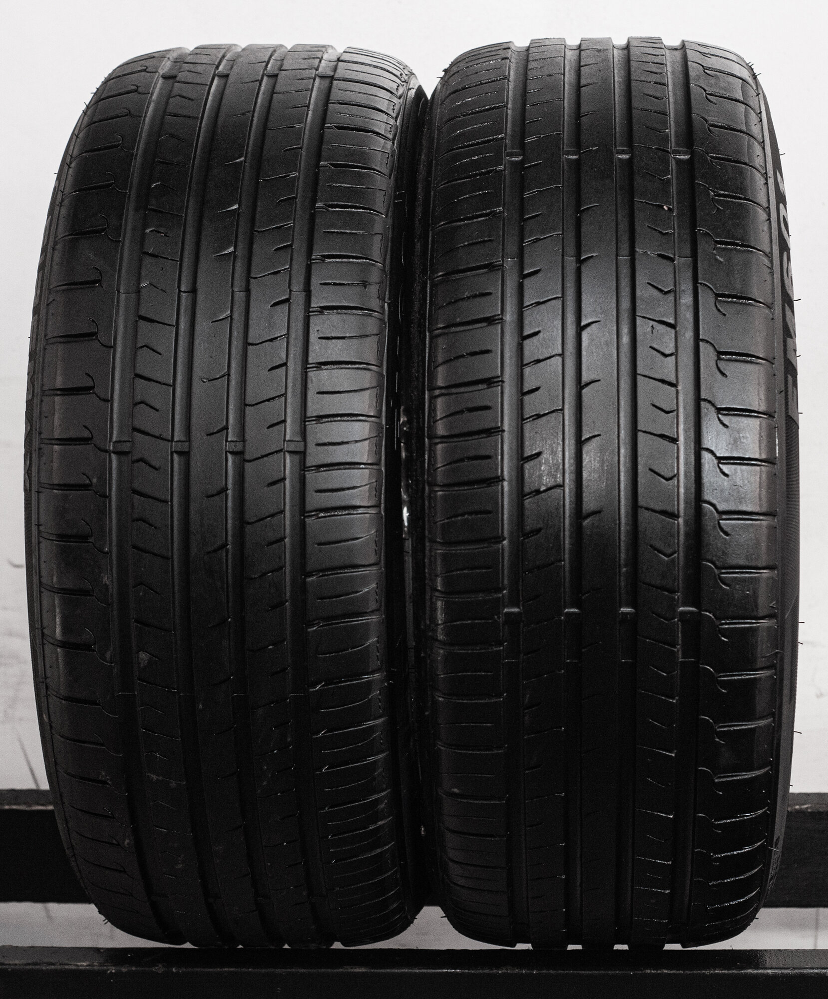 Firemax FM601 245/45 ZR19 102W