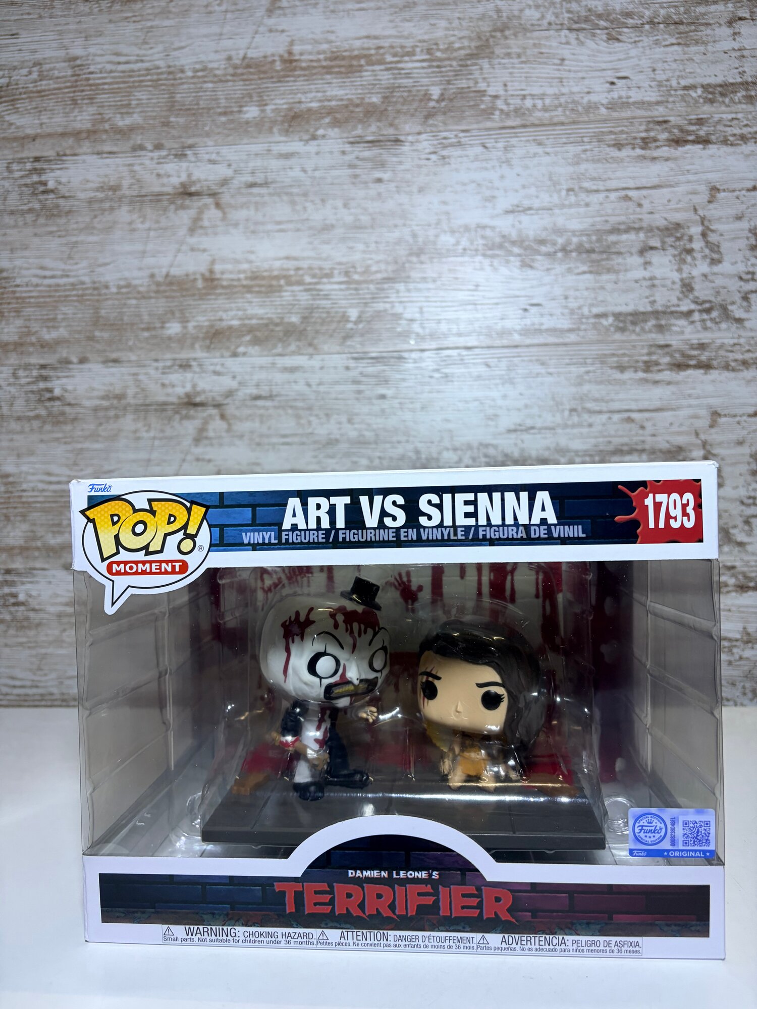 Коллекционная фигурка Funko Pop! Moment Terrifier Art vs Sienna №1793 (Арт Клоун против Сиенны) виниловая