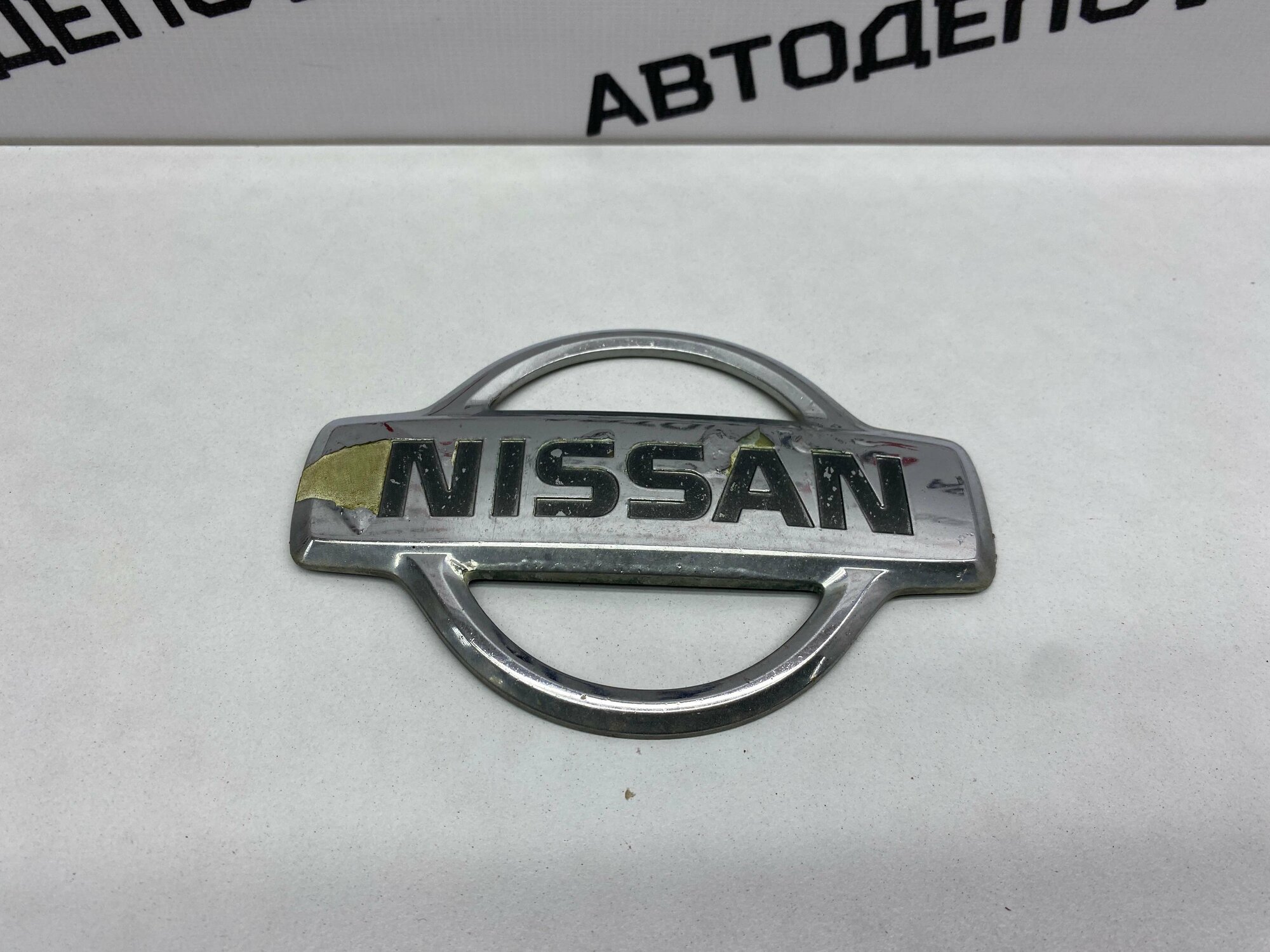 Эмблема Nissan Almera N16 2001 г