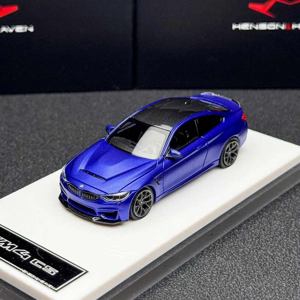 Машинка HH Model 1:64 Diecast BMW M4 CS F82 Sports Car Rubber Tire Collectible Scale Model Car