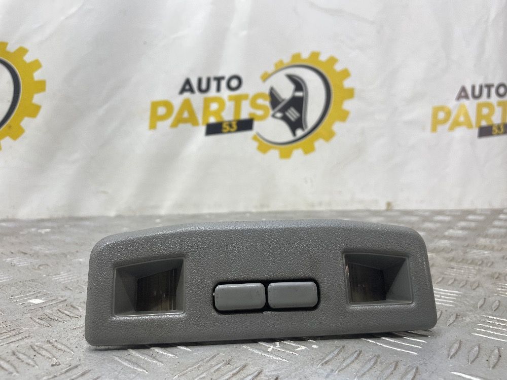 Плафон салонный передний Pajero 2 1992 MB774960 Б/У с пробегом