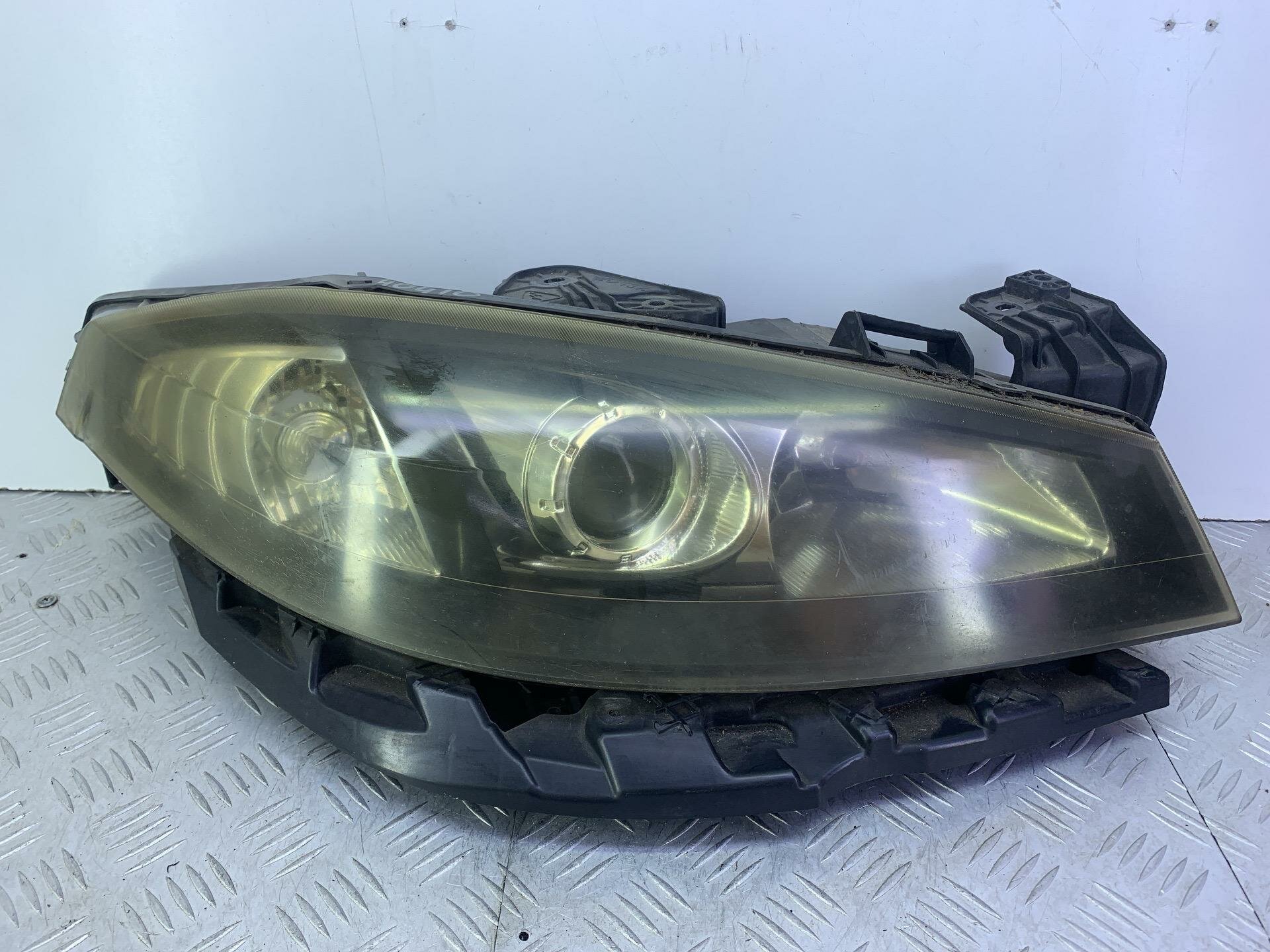 Фара правая Renault Laguna 2 рест. 2005 8200354743