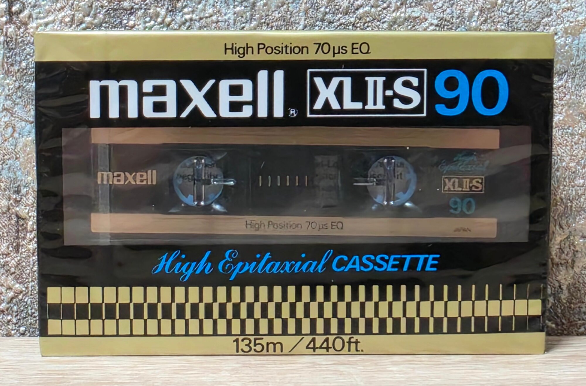 Аудиокассета MAXELL бирюза
