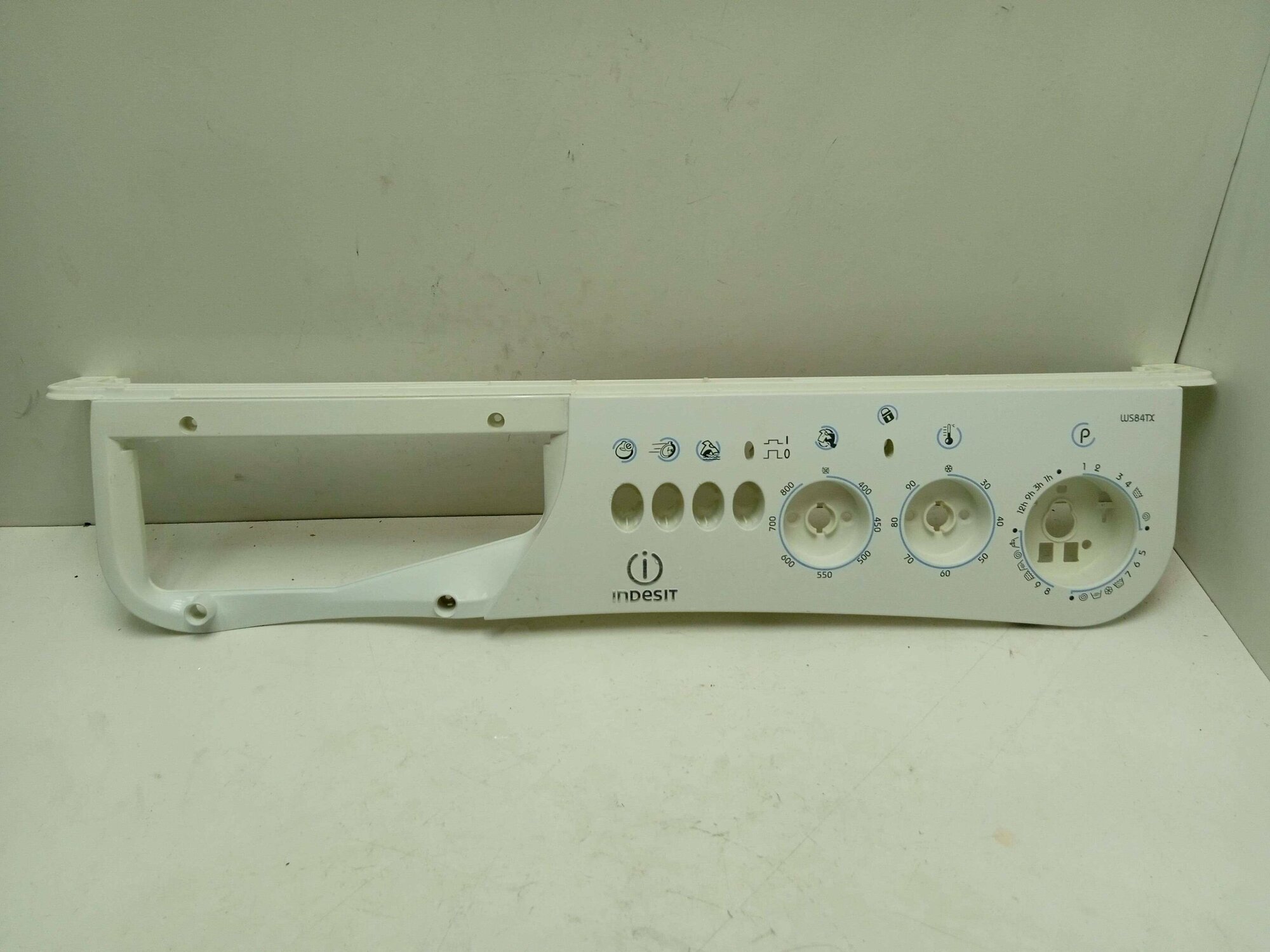 WS84TX кт167 Лицевая панель для стиральной машины Indesit WS84TX б/у