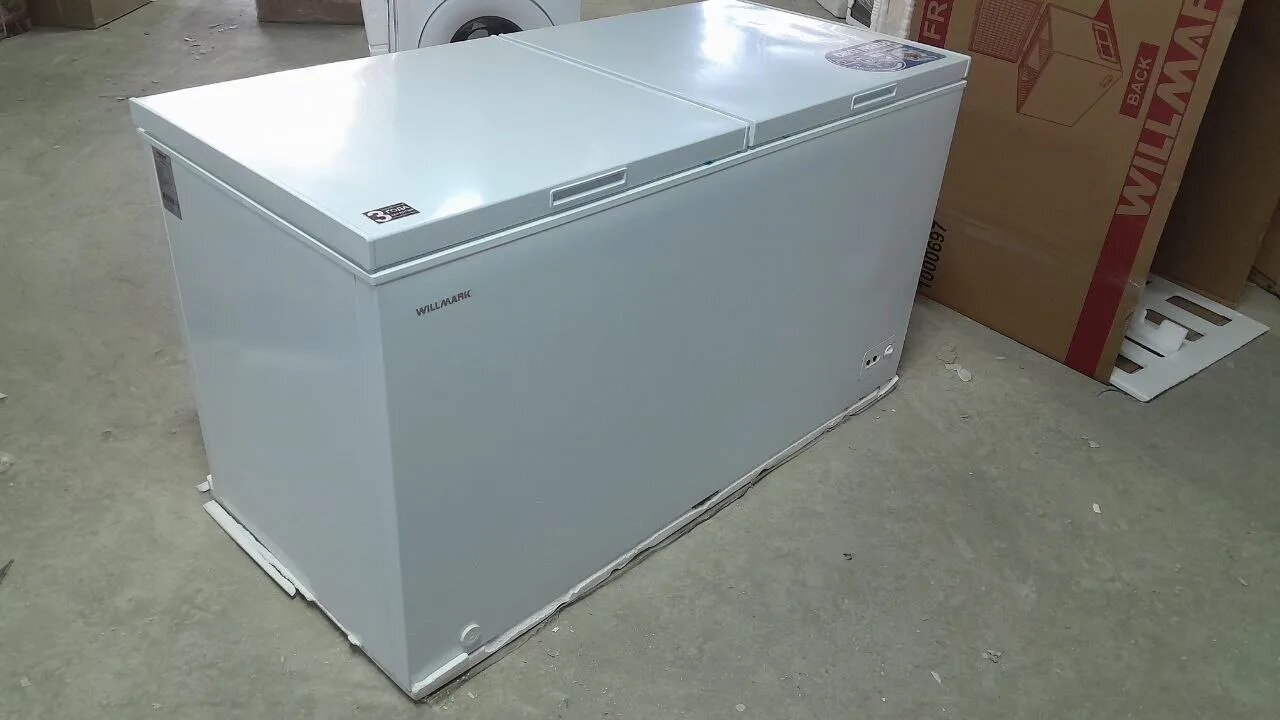 Ларь морозильный WILLMARK CF-670MDD белый, 550л (уценка)