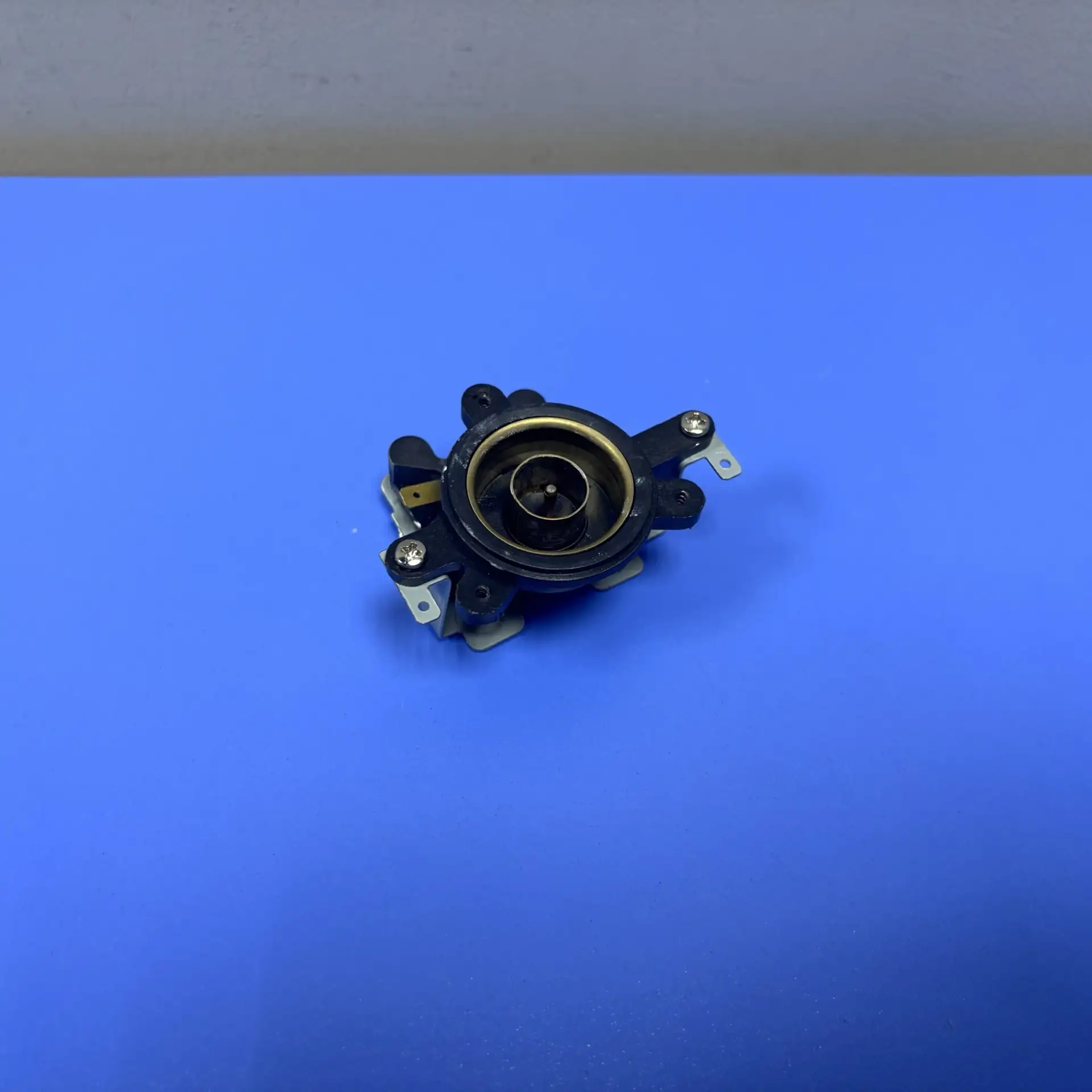 Контактная группа для электрочайника Vitek VT-7027BW