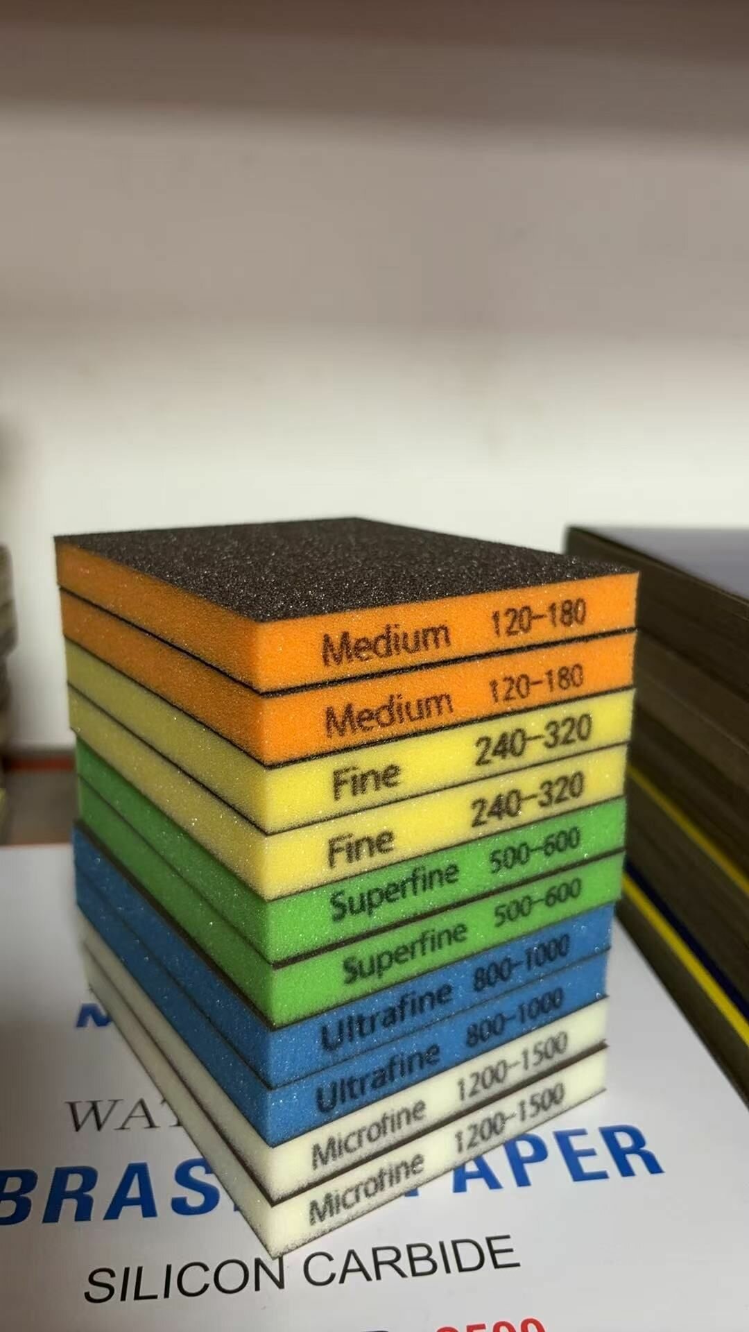Губка двусторонняя Sponge Medium, Fine, Superfine, Ultrafine 98*120*13mm 8шт 2 синих(Р800), 2 зеленых(Р600), 2 желтых(Р240), 2 оранжевых(Р120).