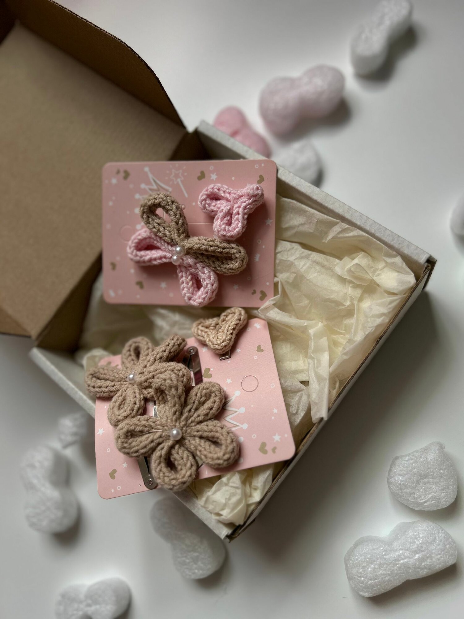 Набор резинок и заколок для девочек в технике трикотие ручная работа