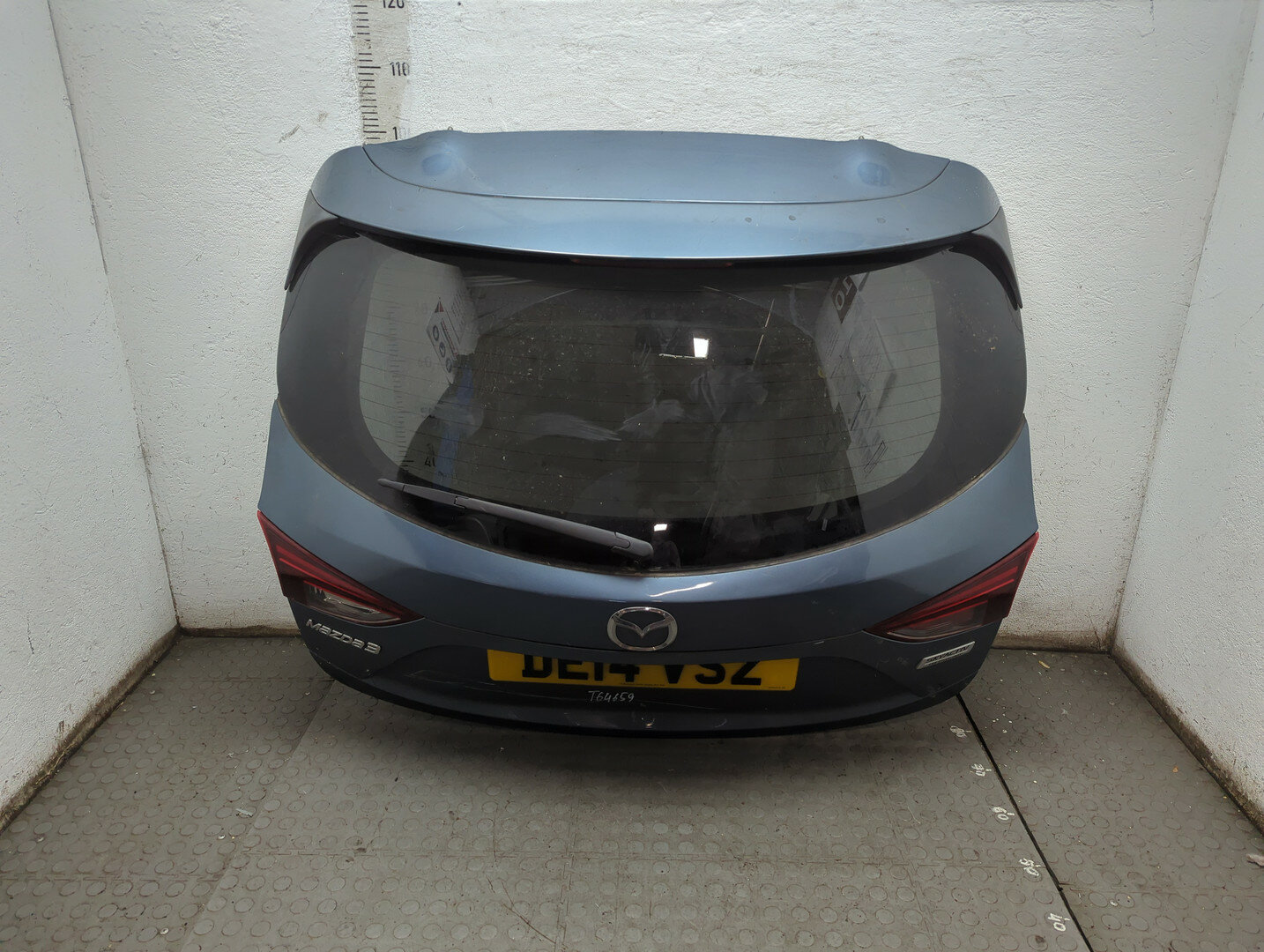 Крышка (дверь) багажника Mazda 3 (BM) Б/У