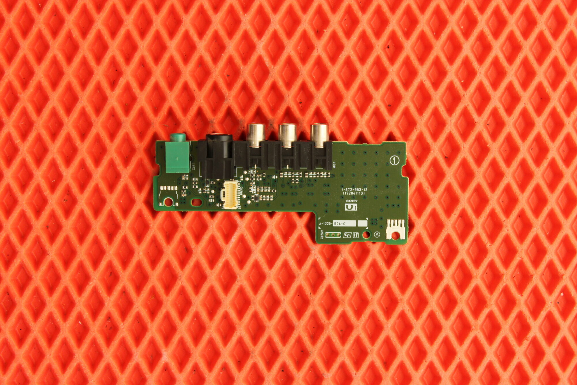 Основная плата (MAIN) 1-872-983-13 для телевизора SONY KLV-32S310A в надёжной упаковке