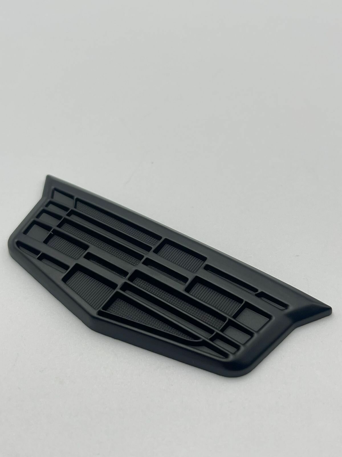 Эмблема Cadillac металл Black 9см