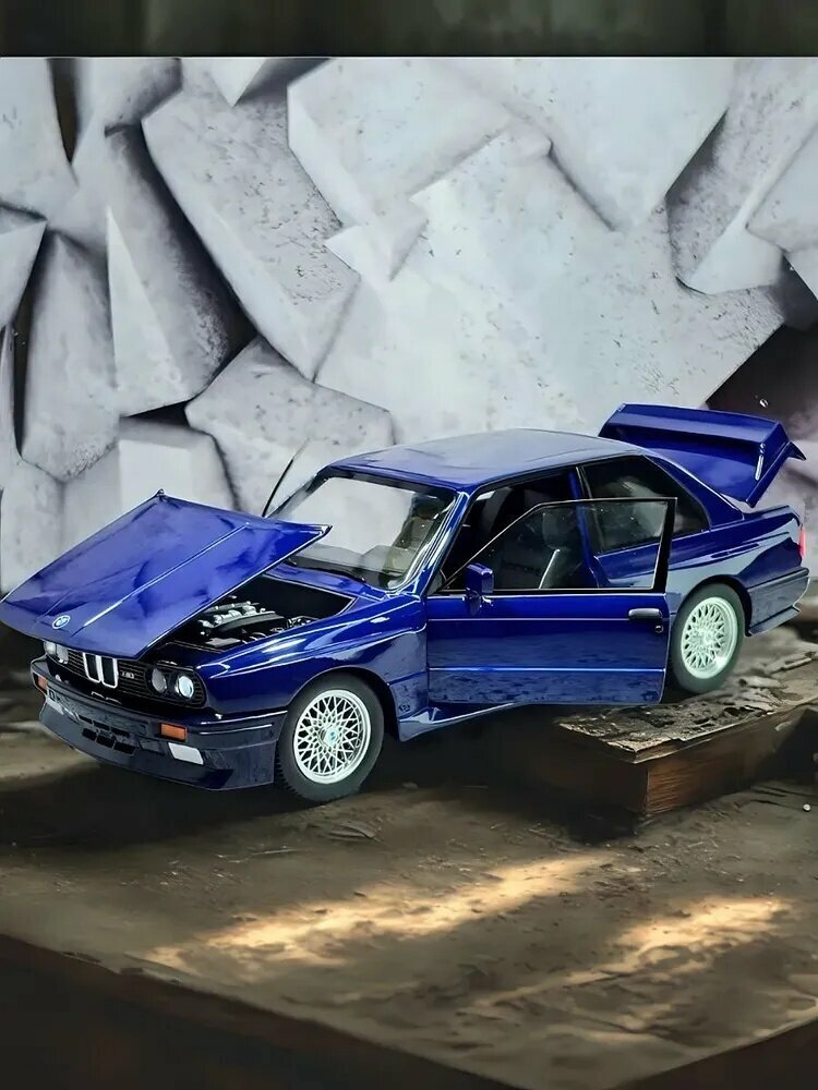 Металлическая инерционная машинка (модель автомобиля) BMW БМВ М3 1:24